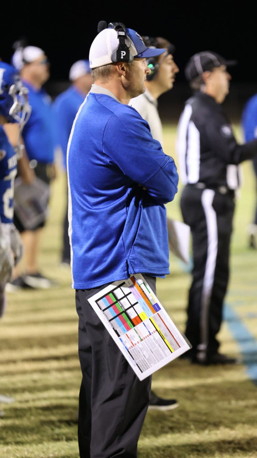 COACH HIX DEPARTS - Your Hometown News