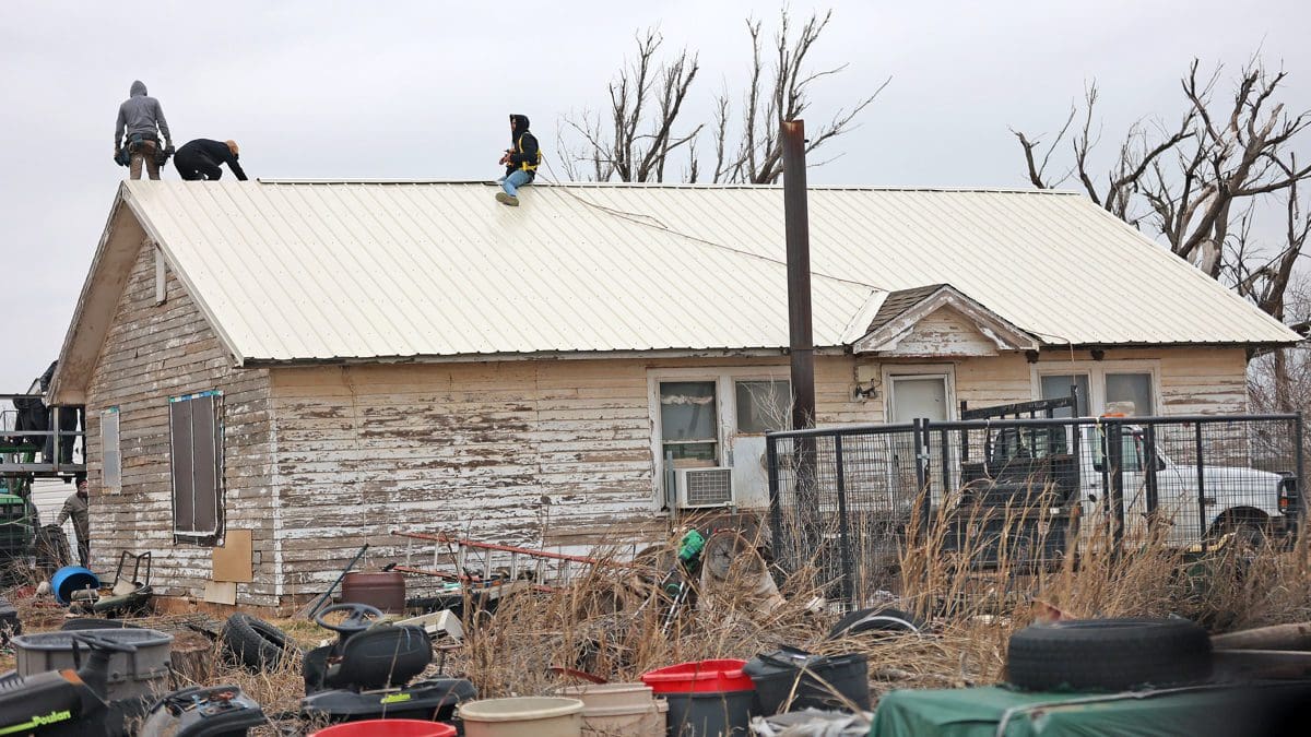 Kerr Brothers Get New Roof - Your Hometown News